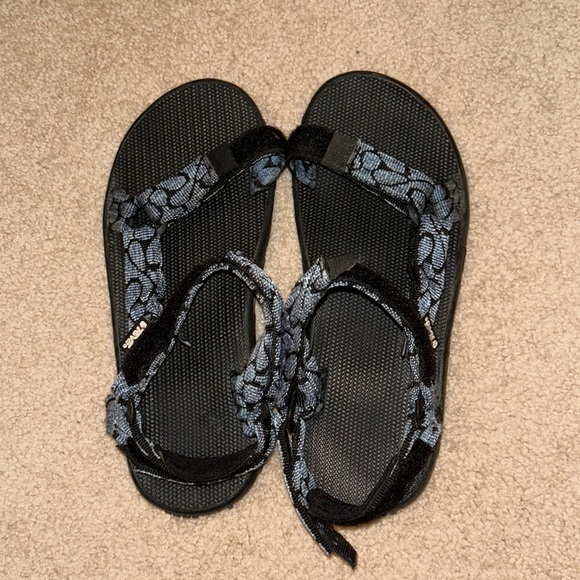 Teva | Shoes | Womens Tevas Sandals Fits Size 885 Navy Blue And Black ...